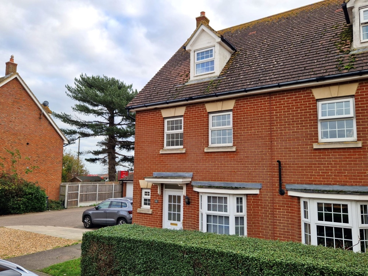 Hersden, Canterbury - 4 Bed Semi-Detached House, Larch Close, CT3 - To ...