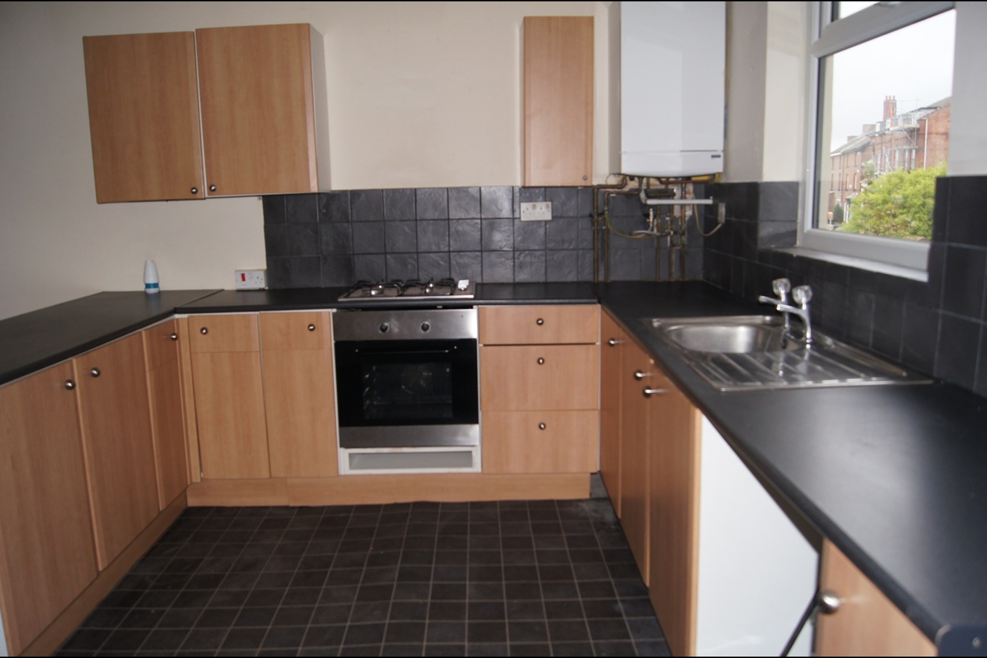 Oxton - 2 Bed Flat, Grange Mount, CH43 - To Rent Now for £825.00 p/m