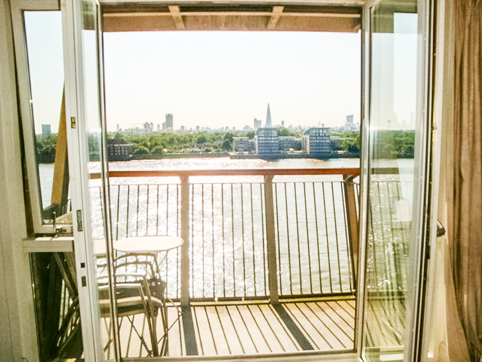 London - 2 Bed Flat, Vanguard Building, E14 - To Rent Now for £2,816.67 p/m