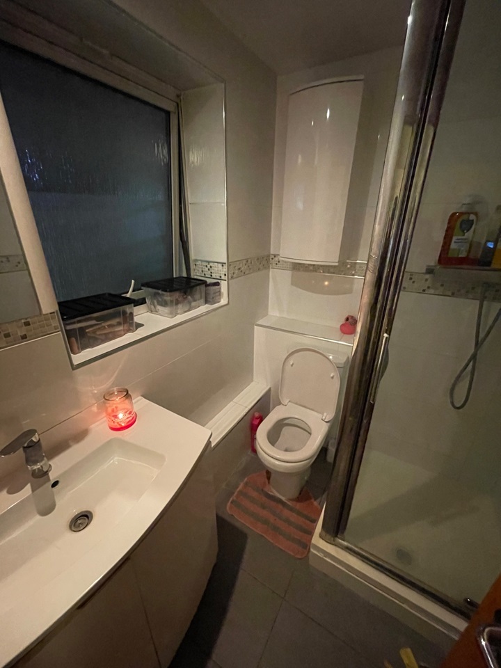 London - Room in a Shared House, Susan Constant Court, E14 - To Rent ...
