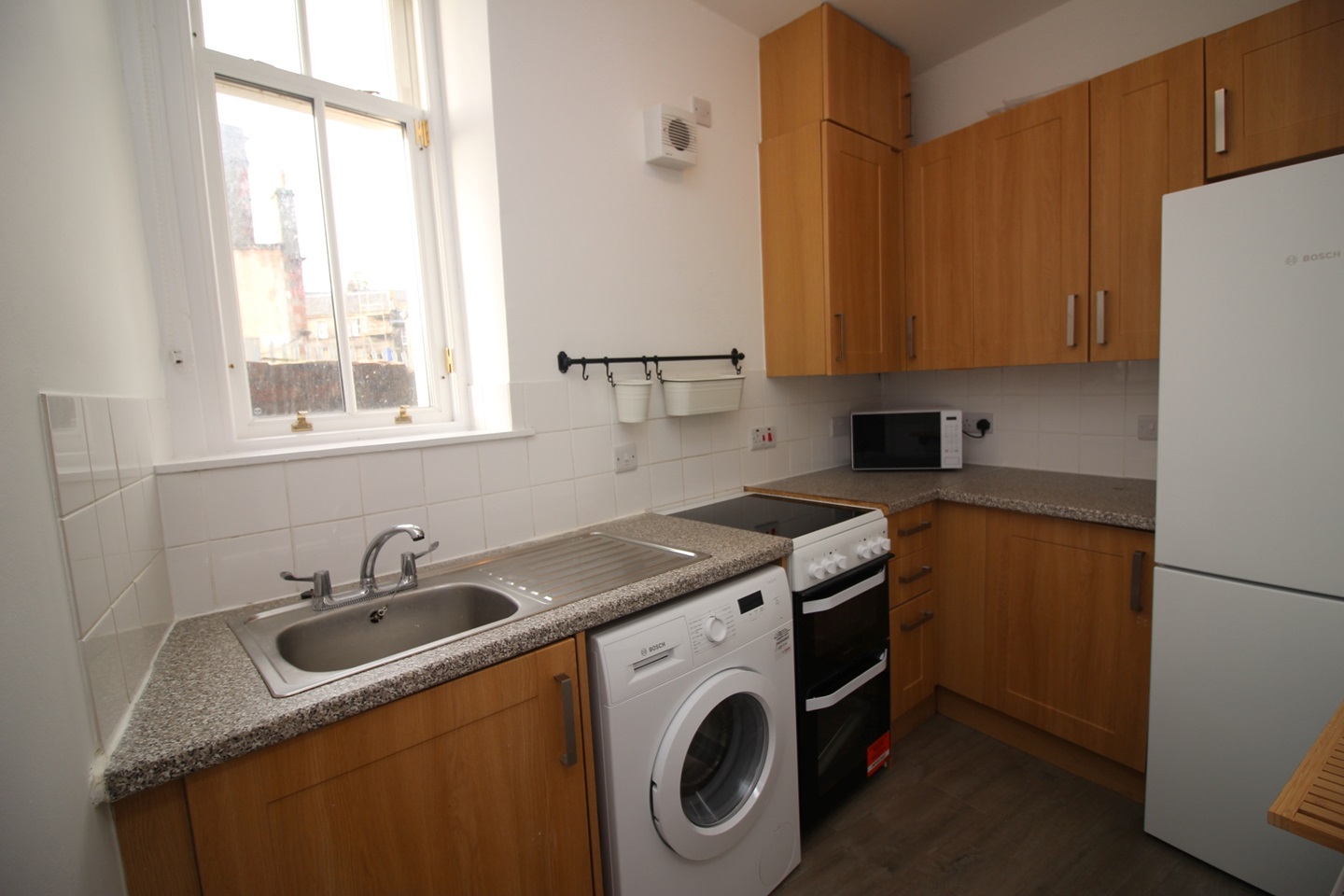 Edinburgh - 1 Bed Flat, Eyre Place, EH3 - To Rent Now for £915.00 p/m