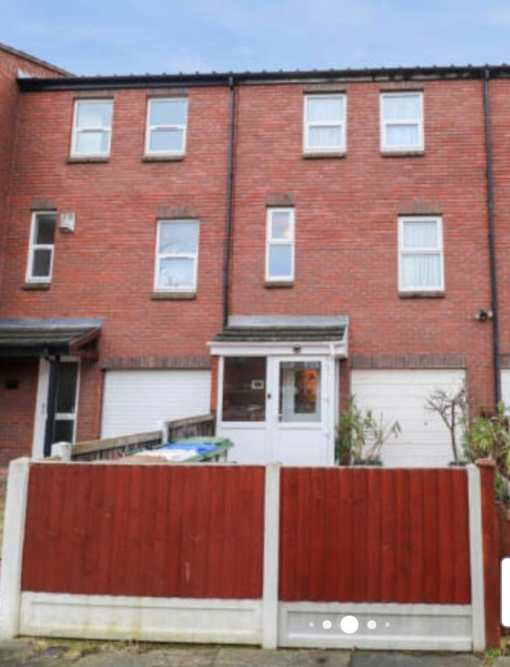 Erith - 3 Bed Terraced House, Parkway, DA18 - To Rent Now for £2,300.00 p/m