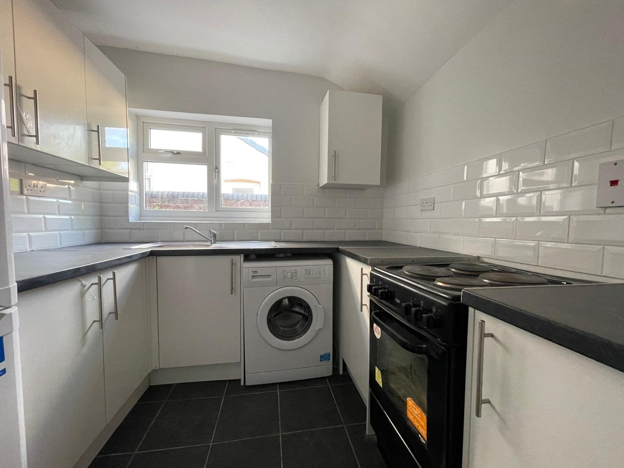 Wolverhampton - 1 Bed Flat, St. Marks Road, WV3 - To Rent Now for £795. ...