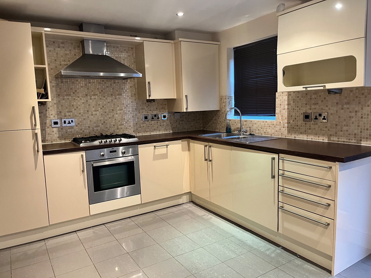 Manchester - 3 Bed Terraced House, Mosley Common Road, M28 - To Rent ...