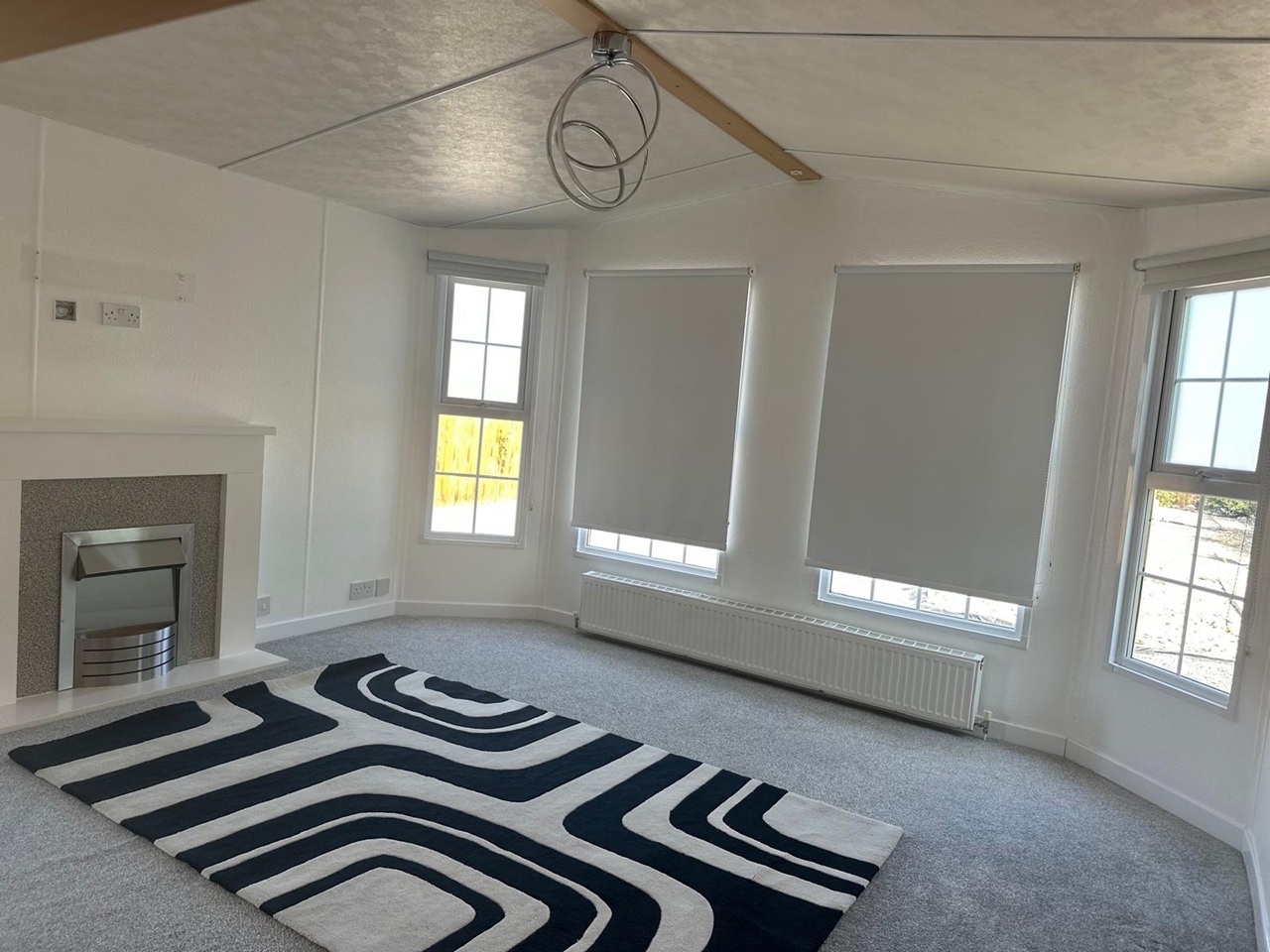 Swindon - 2 Bed Mobile Home, Bridge Paddocks Braydon Road, SN6 - To ...