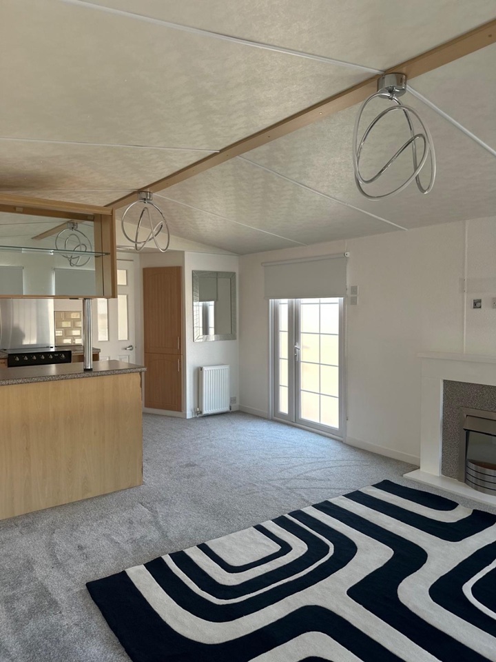 Swindon - 2 Bed Mobile Home, Bridge Paddocks Braydon Road, SN6 - To ...