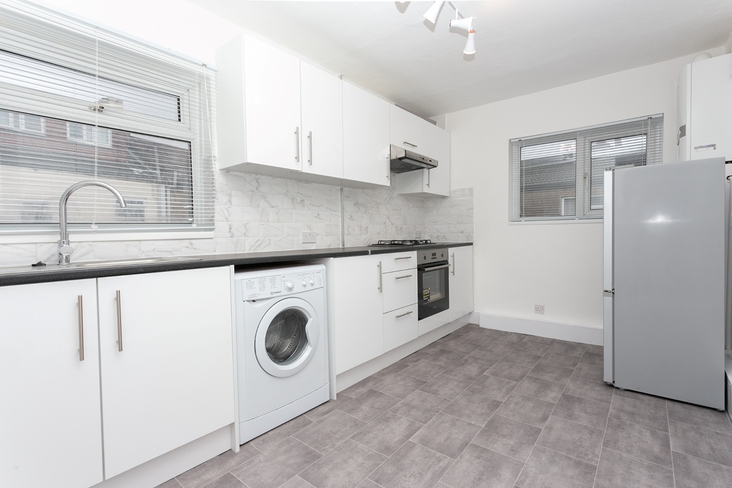 London - 1 Bed Flat, Reginald Road, E7 - To Rent Now for £1,415.00 p/m