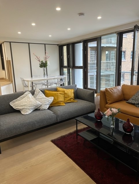 London - 3 Bed Penthouse, Meridian Place, E14 - To Rent Now for £4,000. ...