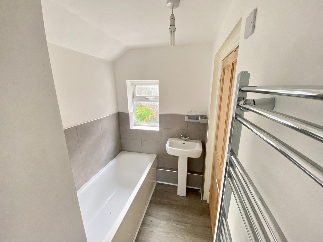 Colwyn Bay - 2 Bed Flat, Princes Drive, LL29 - To Rent Now for £700.00 p/m