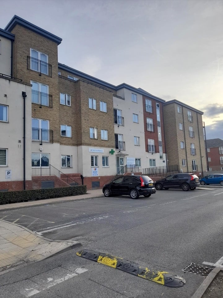 London - 1 Bed Penthouse, Paveley Court, NW7 - To Rent Now for £1,560. ...