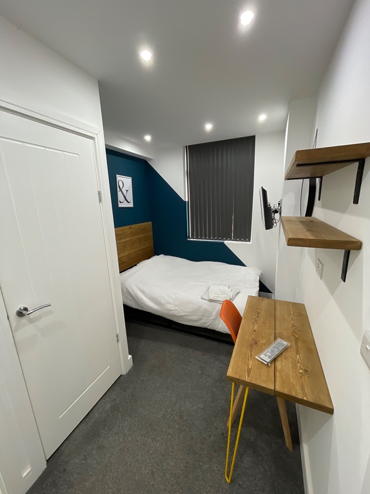 Coventry - Room in a Shared House, Room 1, CV1 - To Rent Now for £560. ...