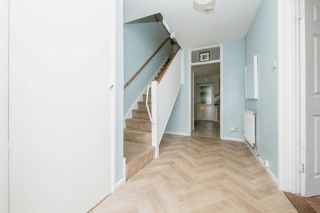 Stanway, Colchester - 4 Bed Semi-Detached House, Winstree Road, CO3 ...