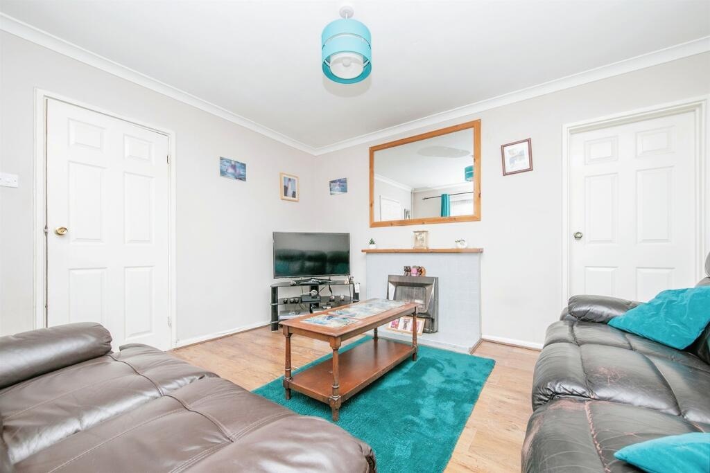 Stanway, Colchester - 4 Bed Semi-Detached House, Winstree Road, CO3 ...