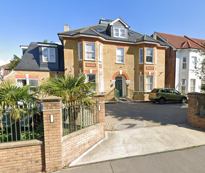 Croydon - 3 Bed Flat, Lower Addiscombe Road, CR0 - To Rent Now for £ ...