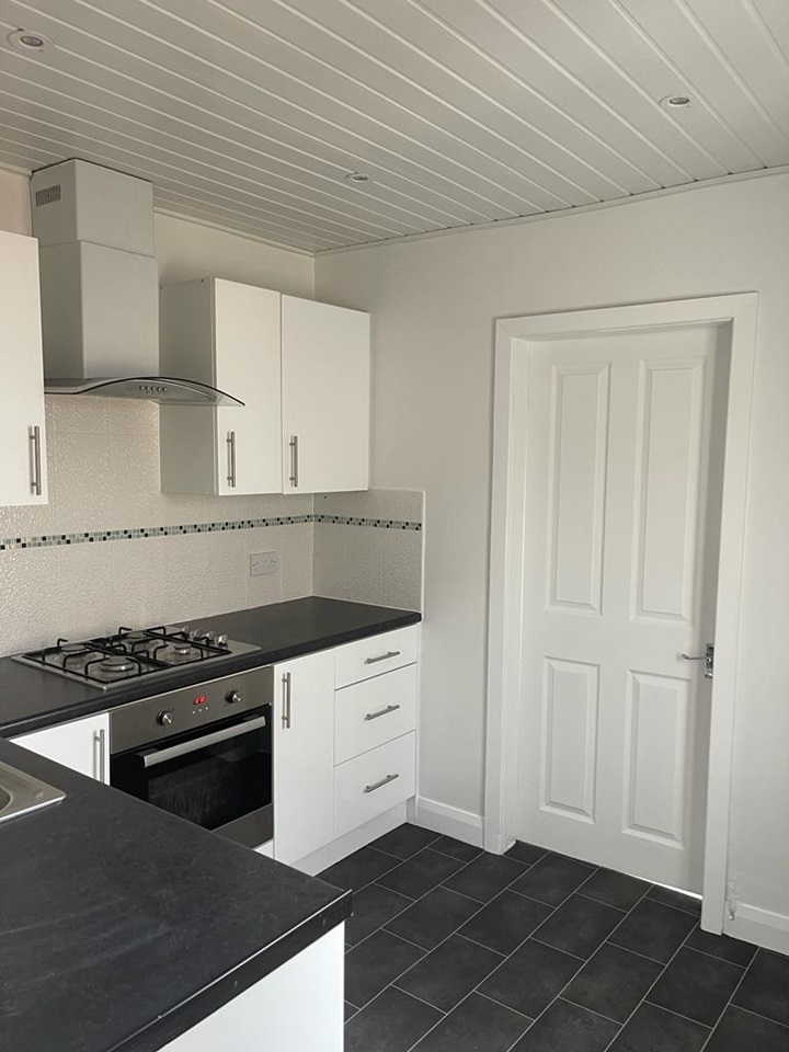 Worsley, Manchester - 1 Bed Flat, High Street, M28 - To Rent Now for £ ...