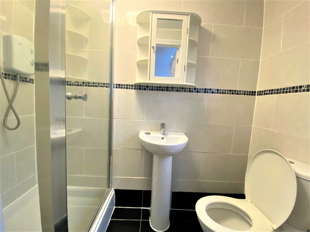 London - Studio Flat, Stondon Park, SE23 - To Rent Now for £1,250.00 p/m
