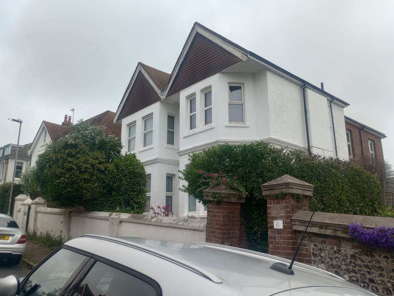 Eastbourne - Studio Flat, Hurst Lane, BN21 - To Rent Now for £750.00 p/m