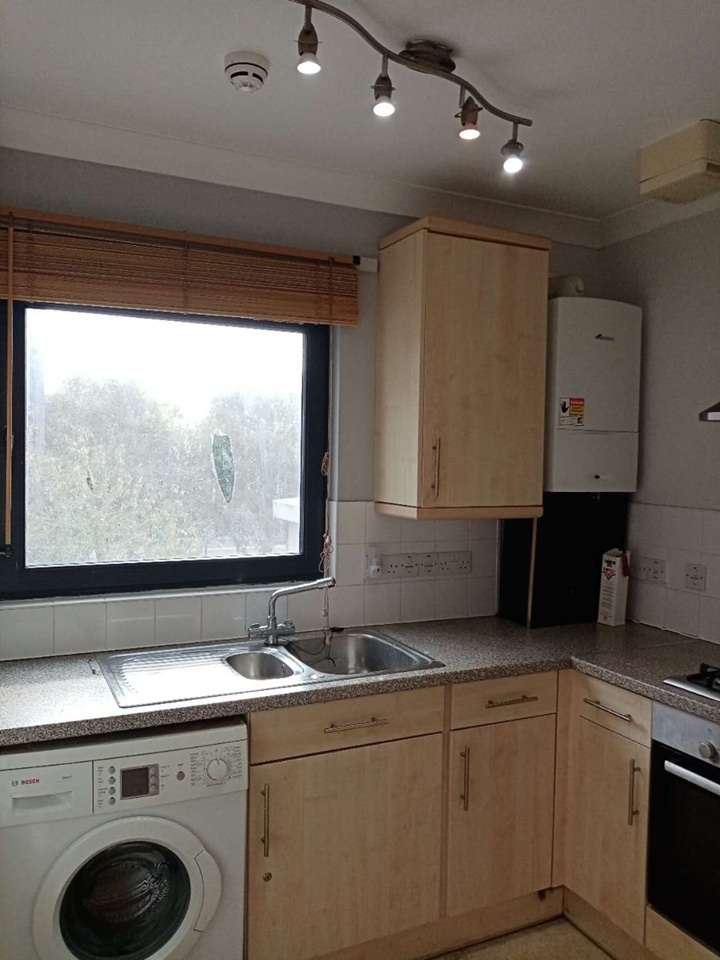 Erith - 2 Bed Flat, West Street, DA8 - To Rent Now for £1,500.00 p/m
