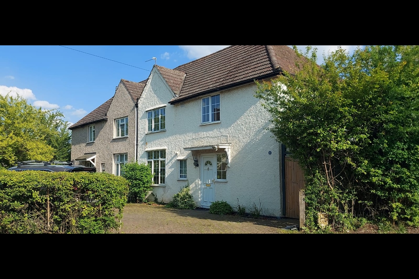 Guildford - Room in a Shared House, The Oval, GU2 - To Rent Now for £ ...