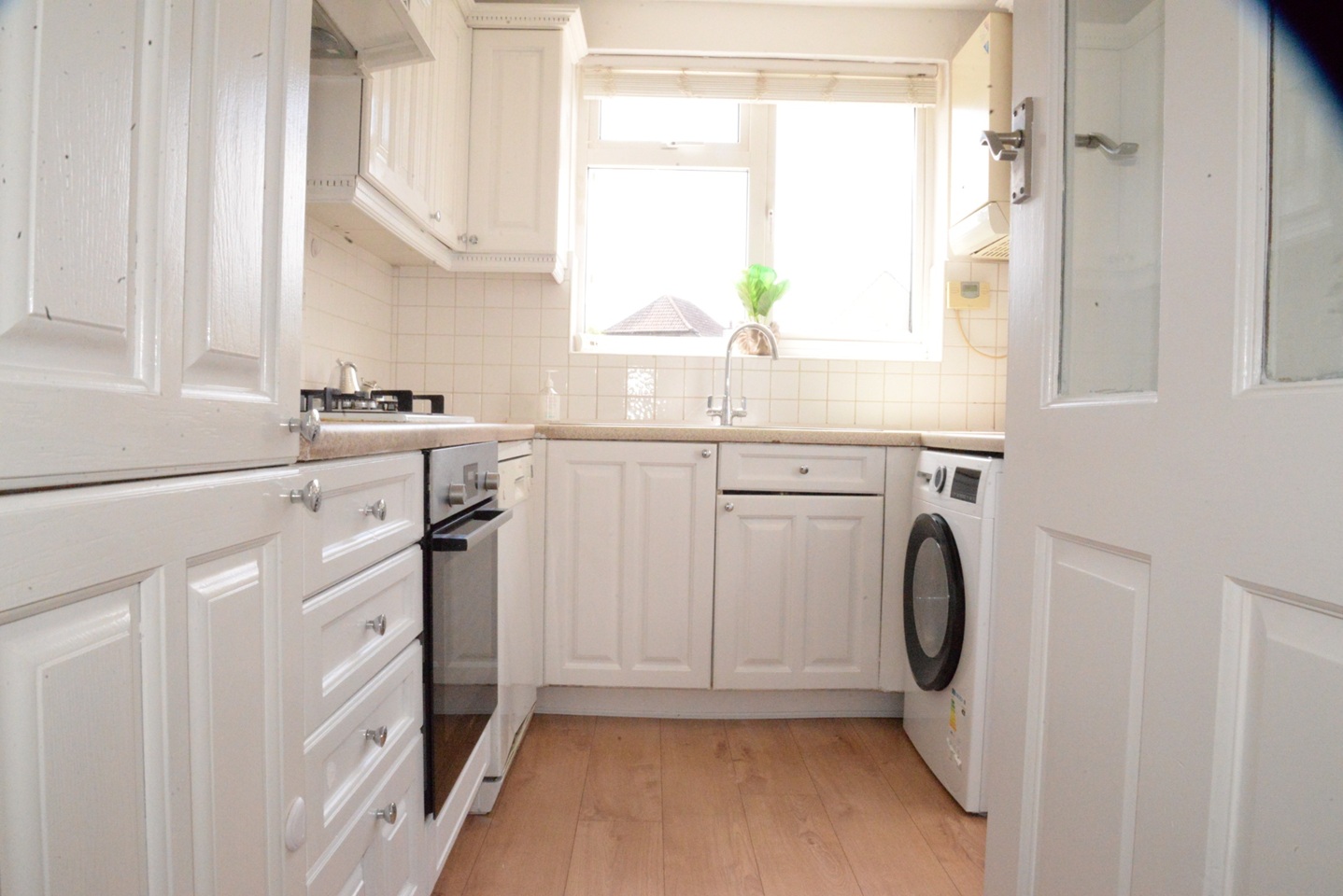 Greenford - 3 Bed Semi-Detached House, Penn Close, UB6 - To Rent Now ...