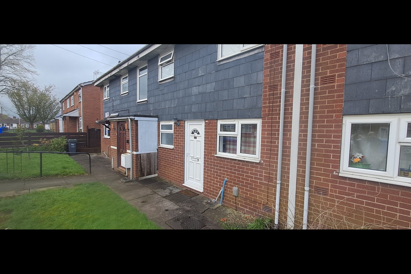Stoke-On-Trent - 1 Bed Flat, Crick Road, ST1 - To Rent Now for £575.00 p/m
