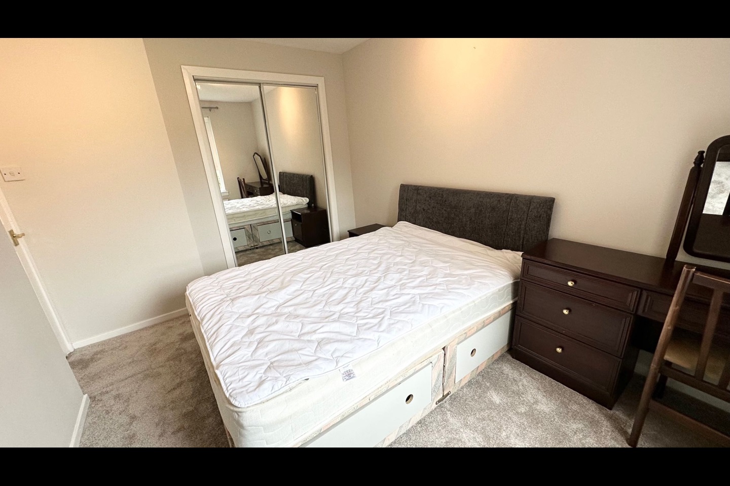 Edinburgh - 1 Bed Flat, Parkside Terrace, EH16 - To Rent Now for £1,450 ...
