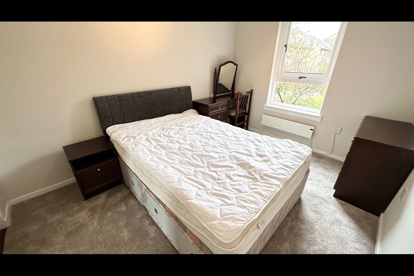 Edinburgh - 1 Bed Flat, Parkside Terrace, EH16 - To Rent Now for £1,450 ...