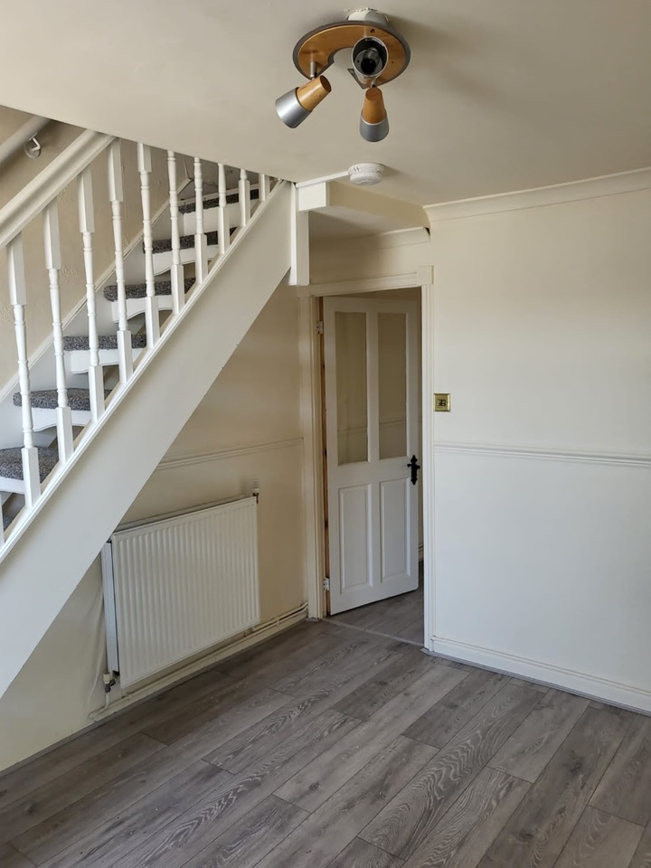 Skewen, Neath - 2 Bed Semi-Detached House, High Street, SA10 - To Rent ...