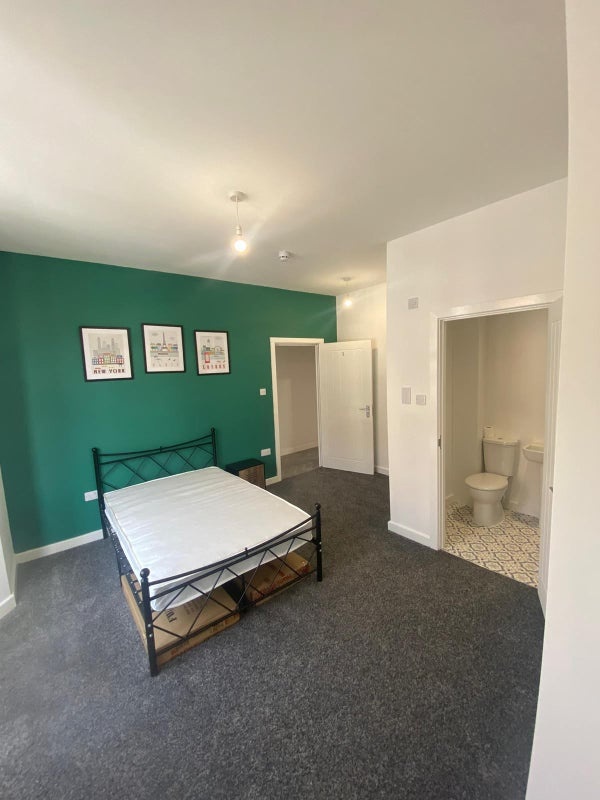 Newcastle Upon Tyne - Room in a Shared House, Fairholm Road, NE4 - To ...