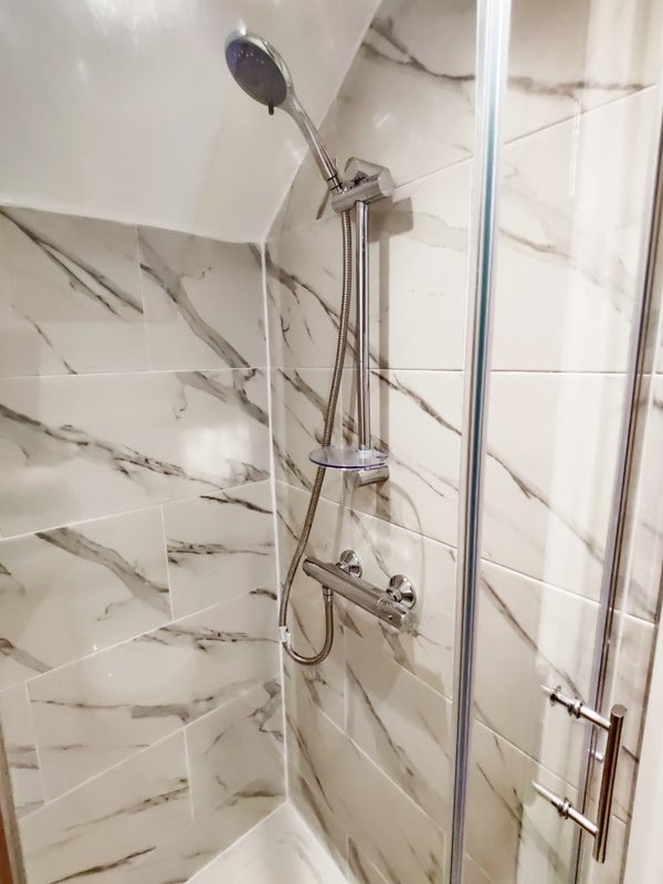 London - Studio Flat, Sunningfields Road, NW4 - To Rent Now for £800.00 p/m