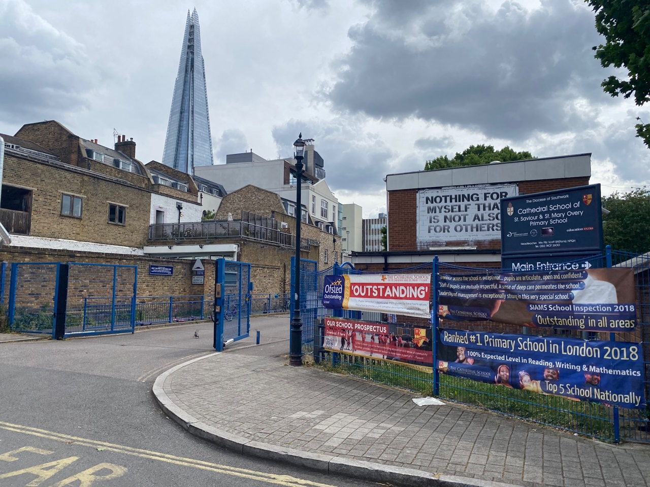 London - 3 Bed Flat, Lant House, SE1 - To Rent Now for £2,600.00 p/m