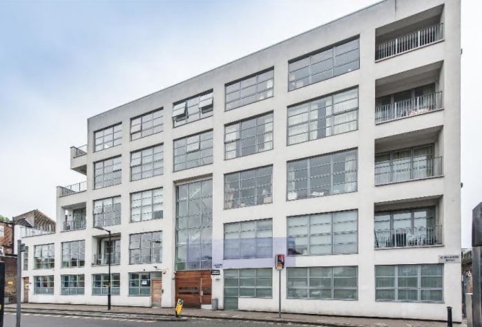 London - 1 Bed Flat, Bethwin Road, SE5 - To Rent Now for £1,850.00 p/m