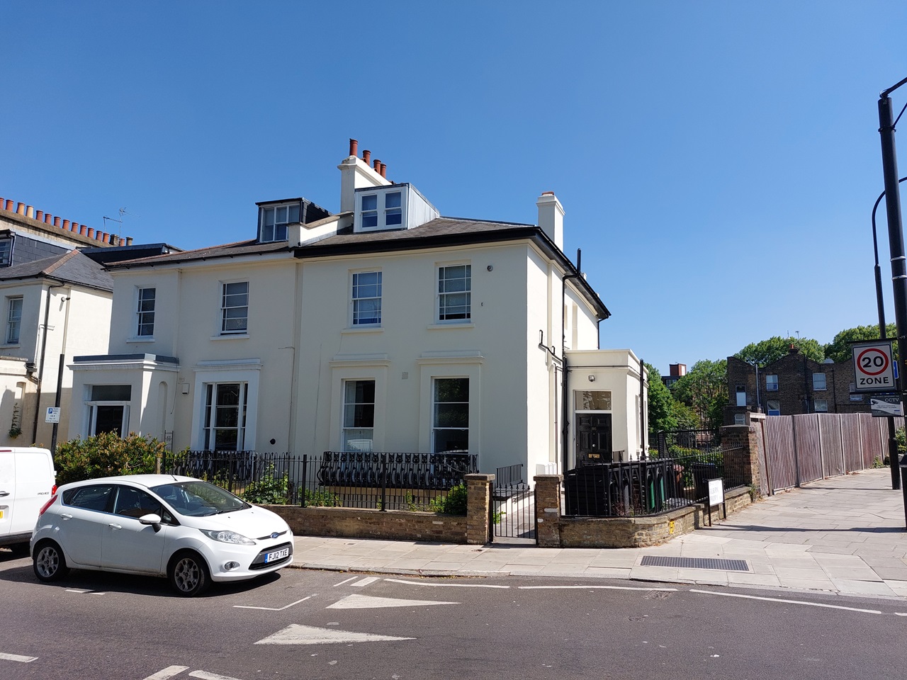 London - 2 Bed Flat, Belsize Road, NW6 - To Rent Now for £2,199.00 p/m