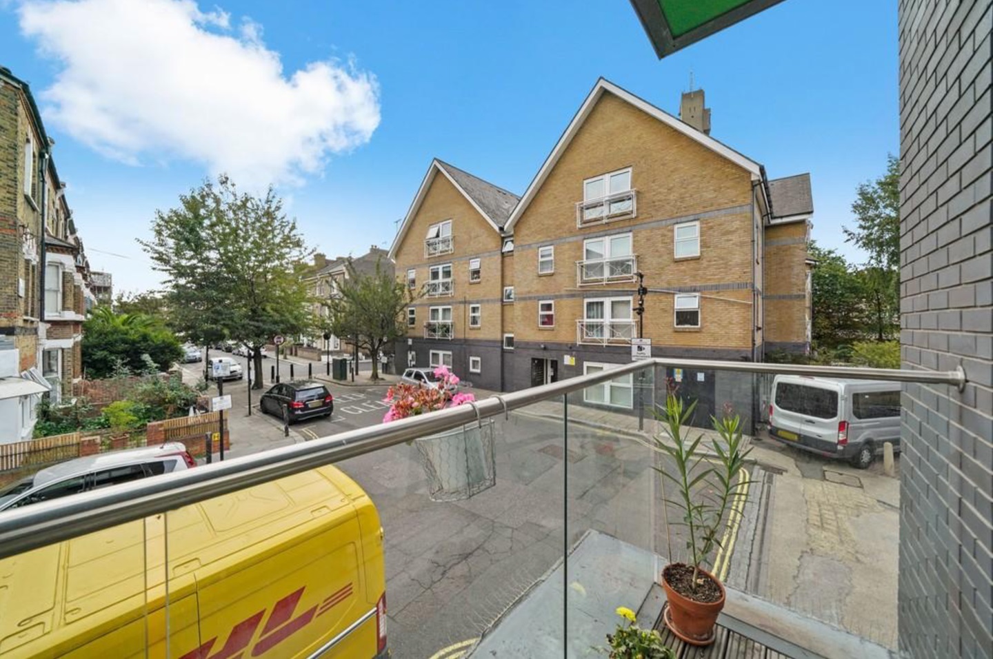 London - 1 Bed Flat, Fermoy Road, W9 - To Rent Now for £1,750.00 p/m