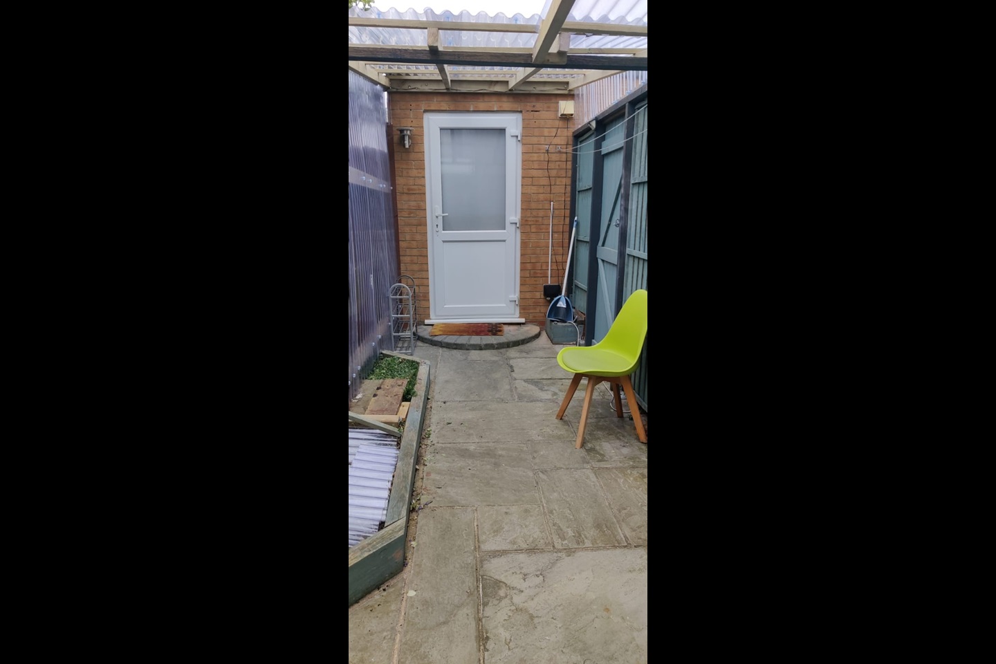 Ilford - Studio Flat, Studio Room, IG5 - To Rent Now for £800.00 p/m