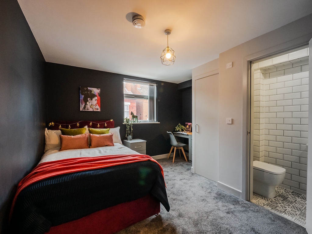 Coventry - Room in a Shared House, Irving Road, CV1 - To Rent Now for £ ...