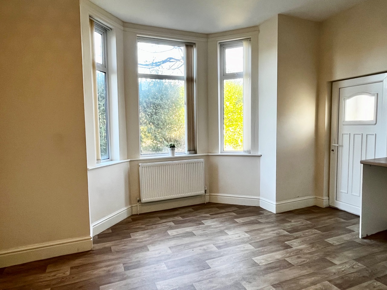 Eccles, Manchester - 3 Bed Semi-Detached House, Byron Street, M30 - To ...
