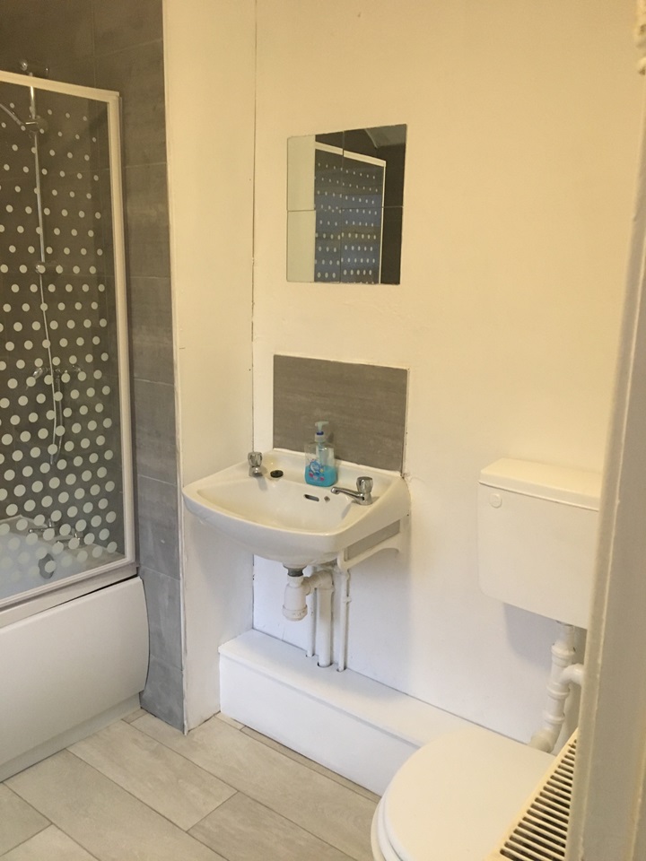 West Bromwich - 2 Bed Terraced House, Margaret Street, B70 - To Rent Now for £900.00 p/m