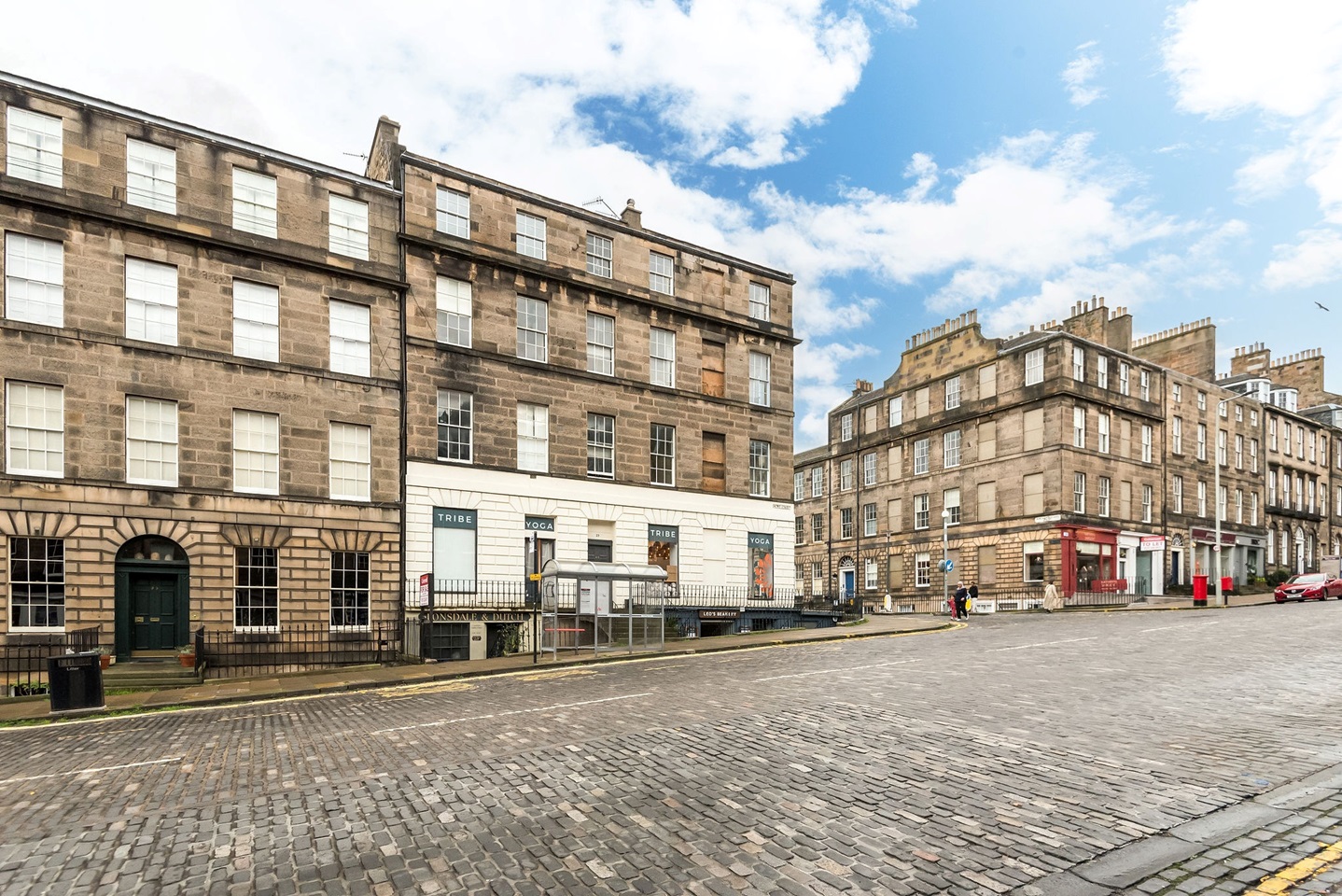 Edinburgh - 2 Bed Flat, Howe Street, EH3 - To Rent Now for £1,750.00 p/m