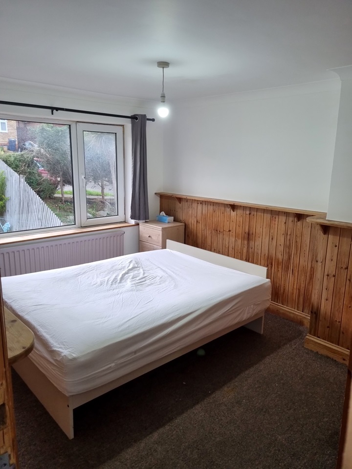 High Wycombe - 4 Bed Semi-Detached House, Deeds Grove, HP12 - To Rent ...