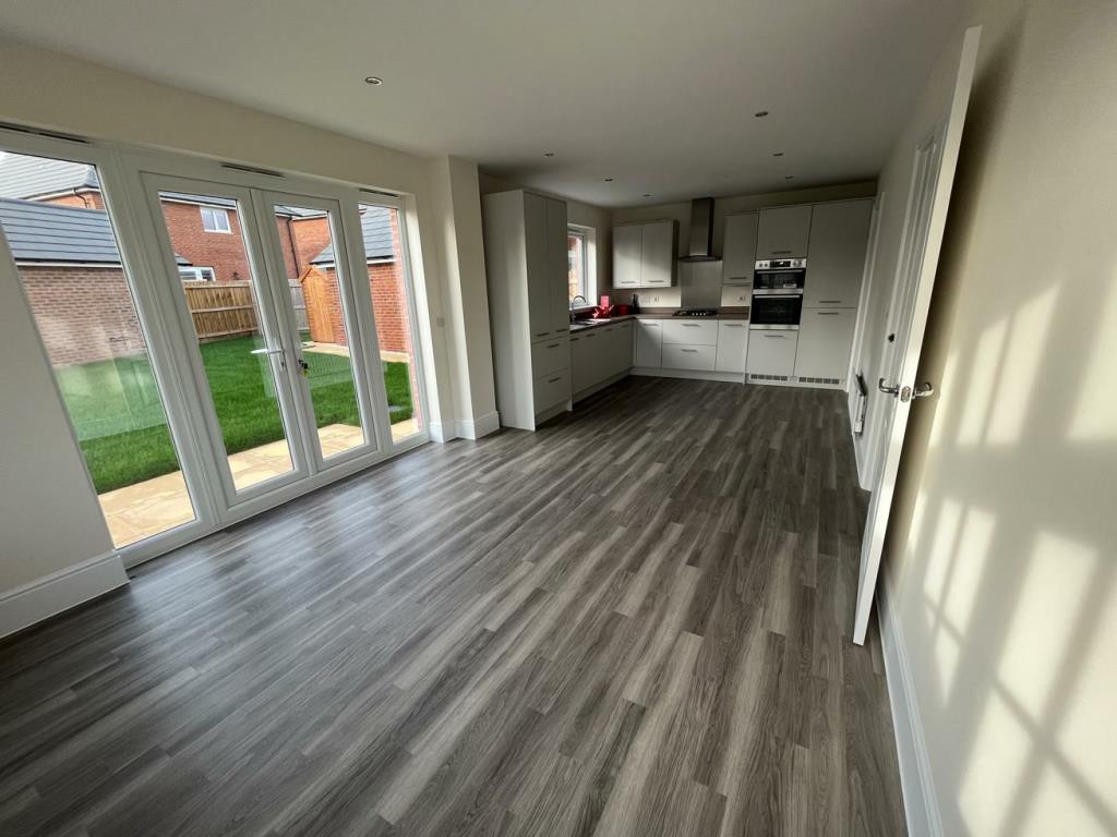 Northampton - 4 Bed Detached House, Donnington Close, NN3 - To Rent Now ...