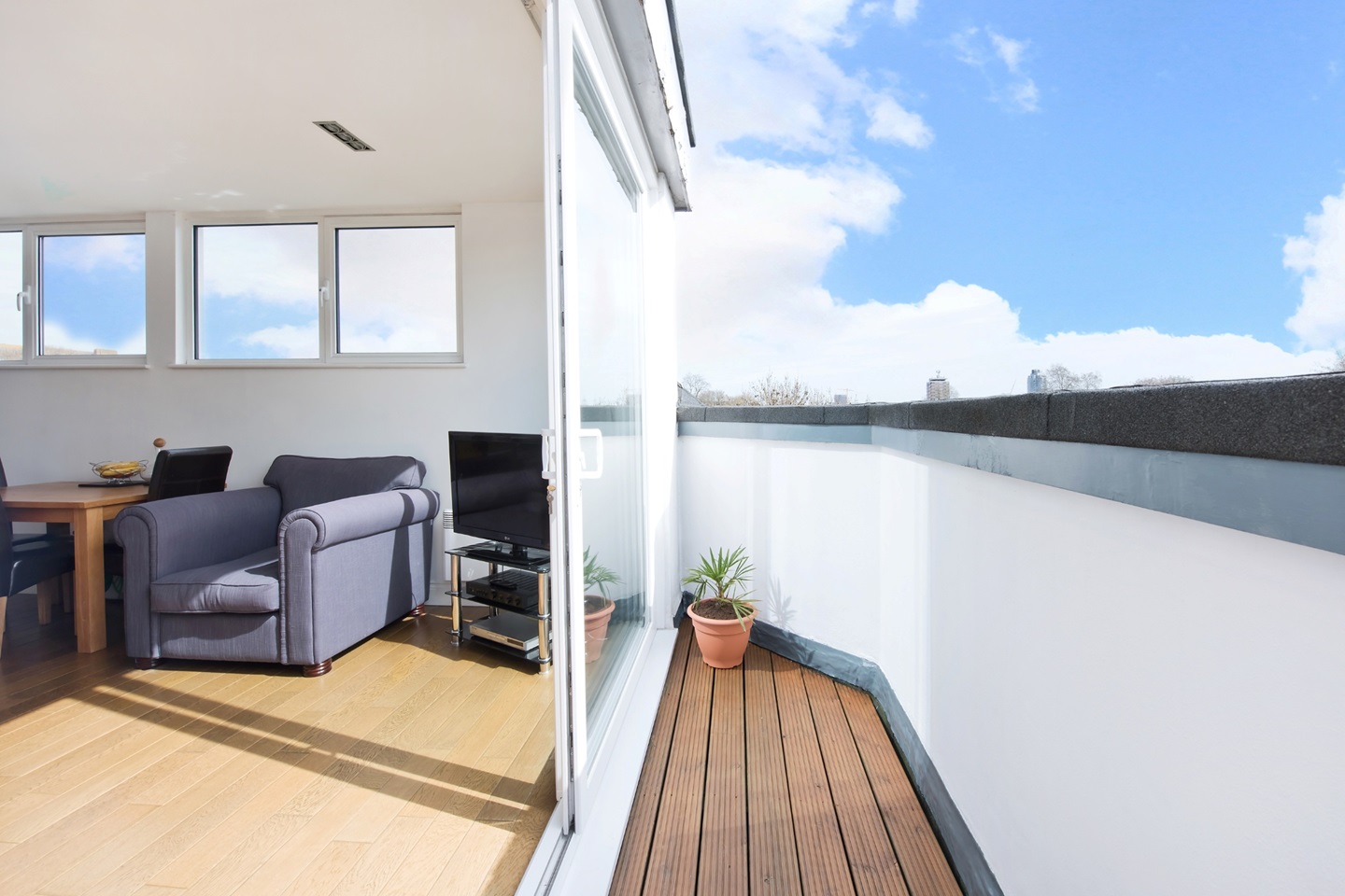 London - 1 Bed Flat, Indigo House, SE4 - To Rent Now for £1,500.00 p/m