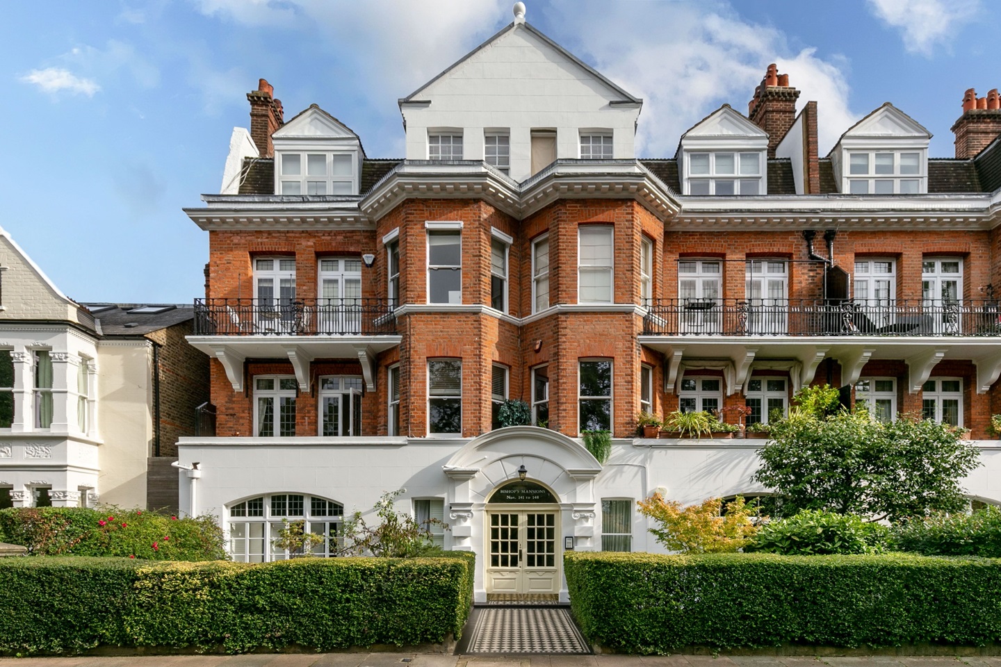 London - 3 Bed Flat, Stevenage Road, SW6 - To Rent Now for £3,700.00 p/m