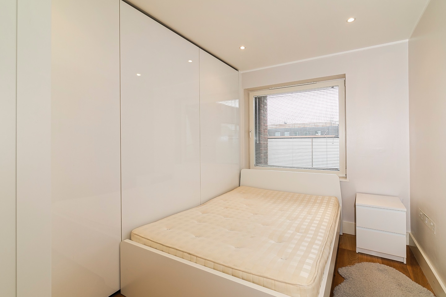 London - 2 Bed Flat, Tiltman Place, N7 - To Rent Now for £2,425.00 p/m