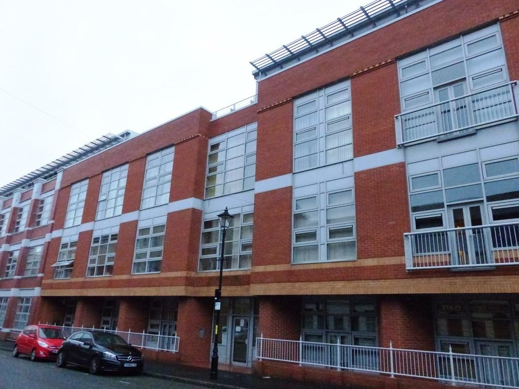 Birmingham - 1 Bed Flat, Branston Street, B18 - To Rent Now for £850.00 p/m