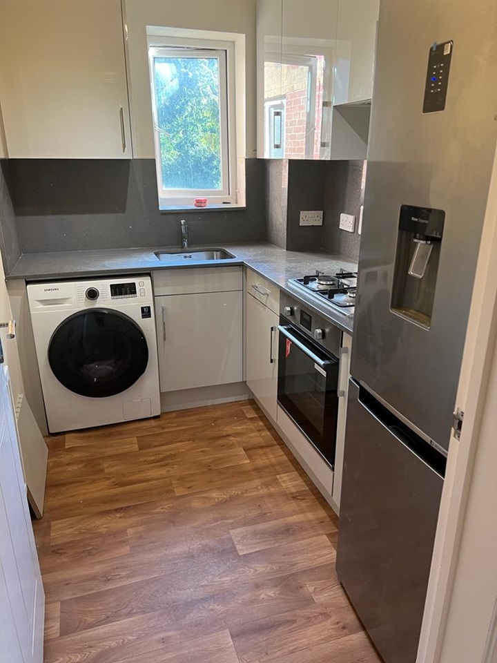 Reading - 2 Bed Flat, Temple Place, RG1 - To Rent Now for £1,375.00 p/m