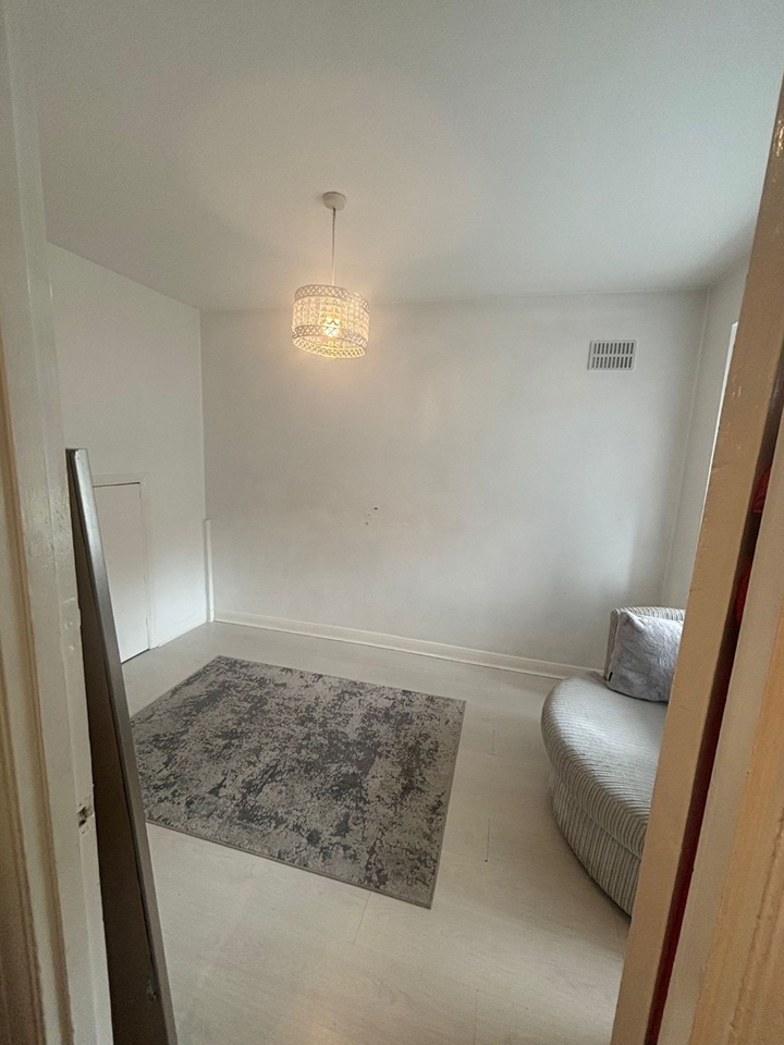 Bexleyheath - 2 Bed Maisonette, Martens Avenue, DA7 - To Rent Now for £ ...