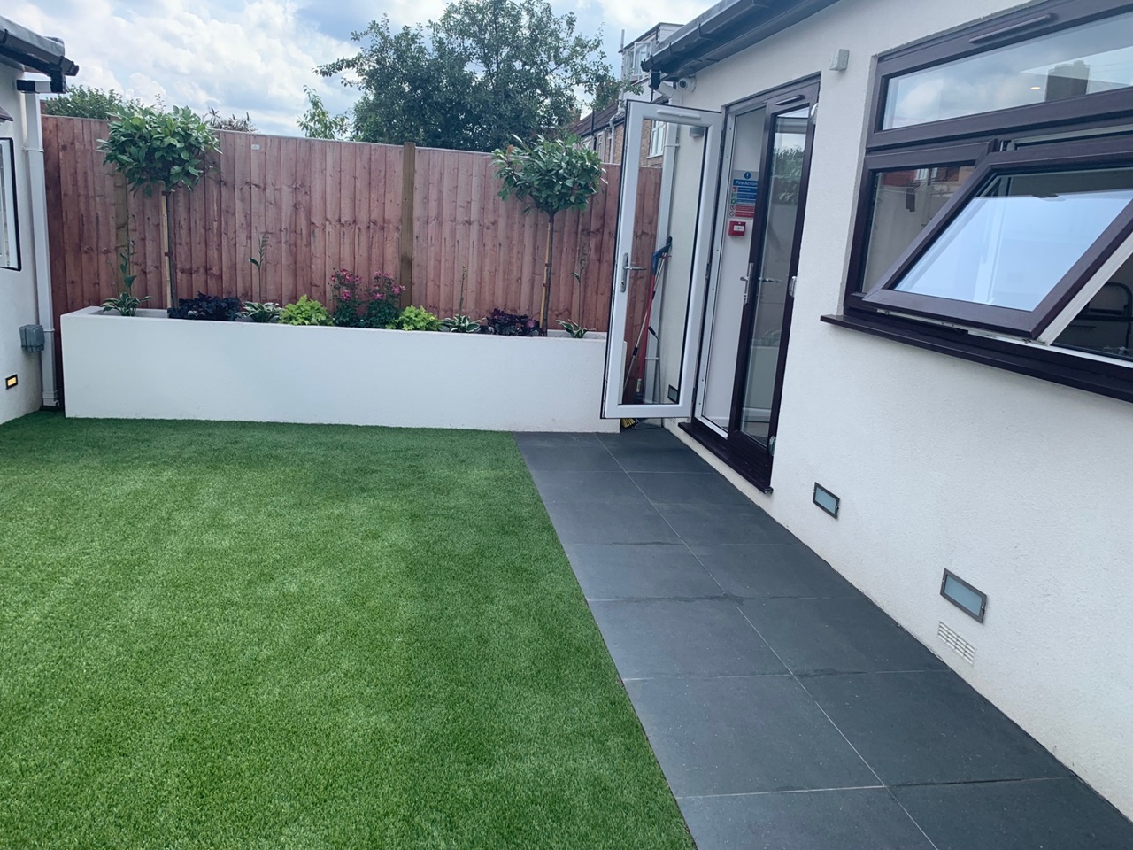 London - 1 Bed Semi-Detached House, St Olave's Walk, SW16 - To Rent Now ...