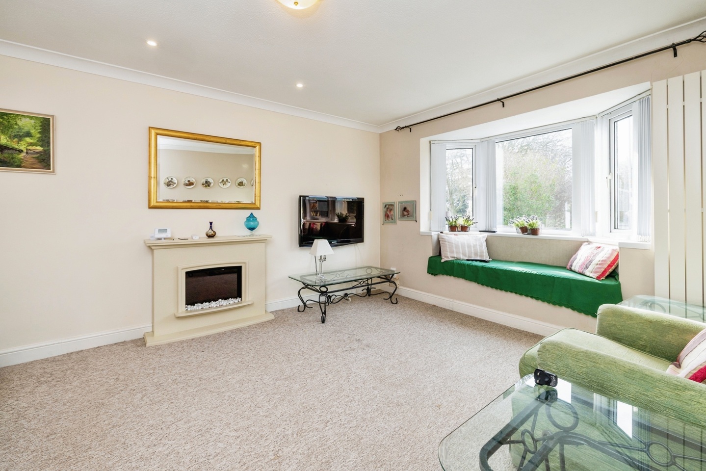 Nettleham, Lincoln - 2 Bed Bungalow, Field Close, LN2 - To Rent Now for ...