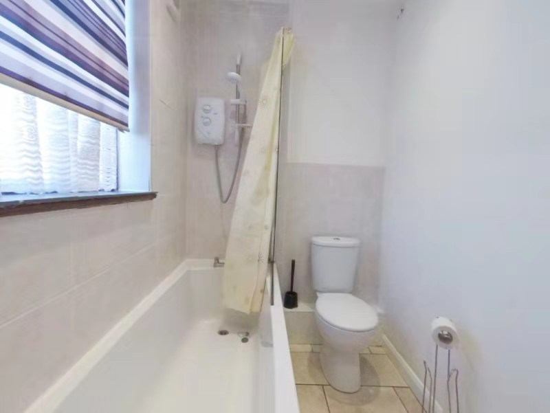 London - Room in a Shared House, Wulfstan Street, W12 - To Rent Now for ...